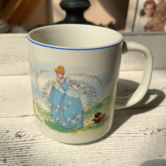 Disney | Dining | Vintage Disney Cinderella Mug Excellent | Poshmark